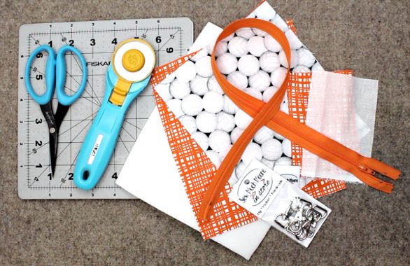 How to make a Mini Boxy Pouch - Sew Much Moore