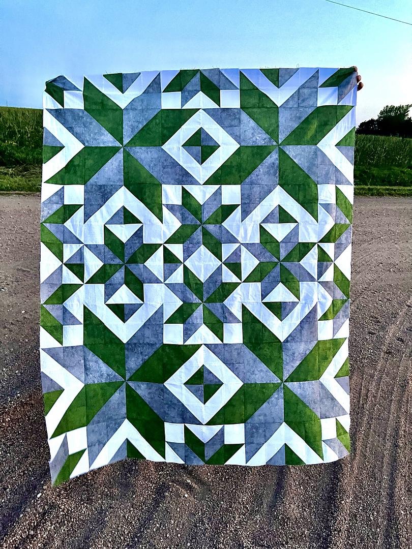 Half Square Sunburst Quilt Pattern - Sew Much Moore