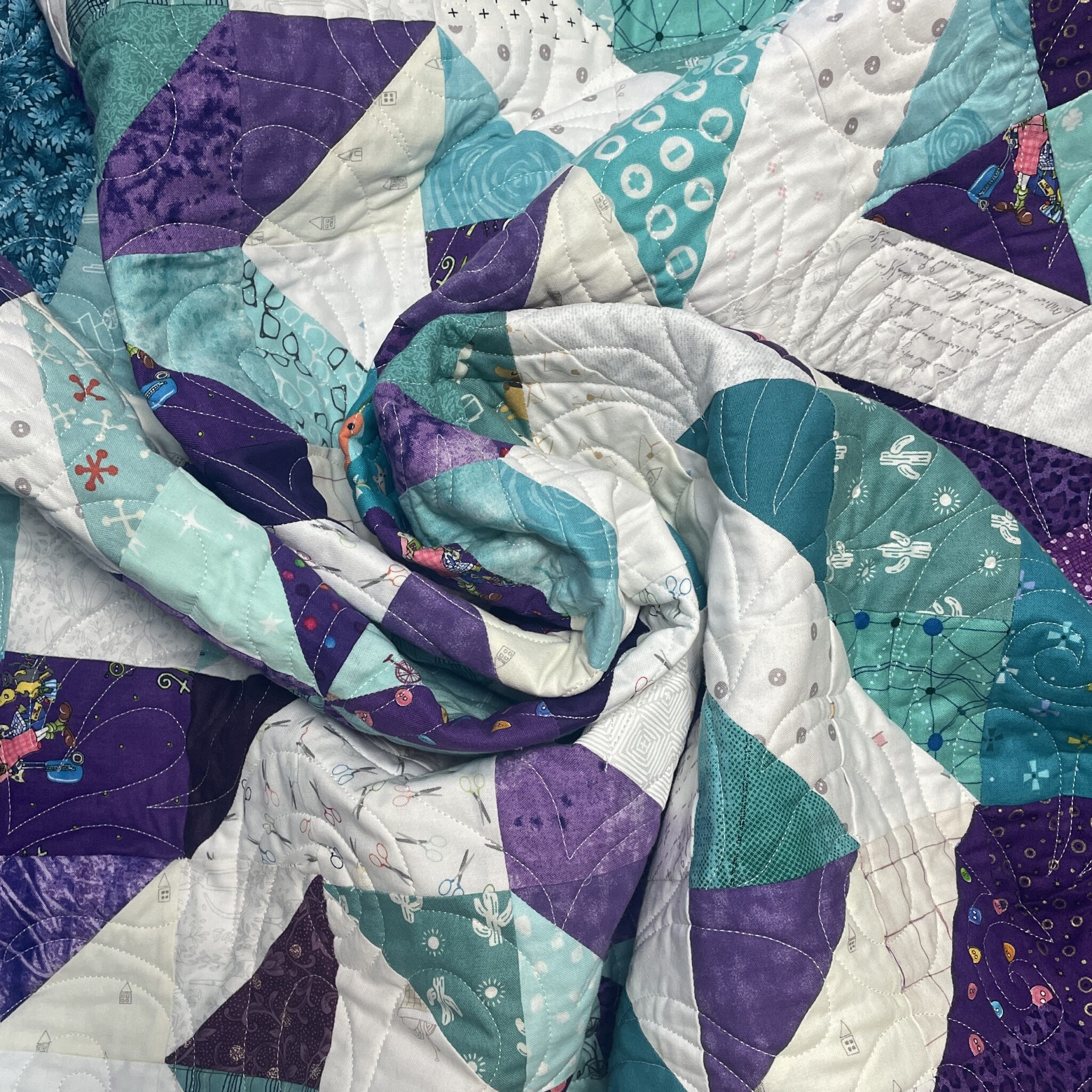 Half Square Sunburst Quilt Pattern - Sew Much Moore