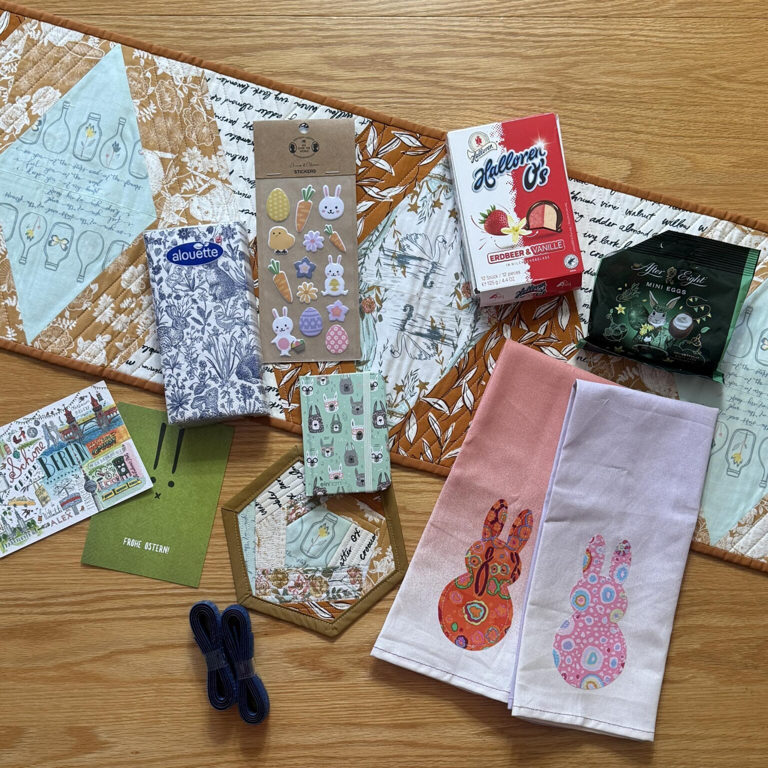 Table Runner Swap Recap - Sew Much Moore